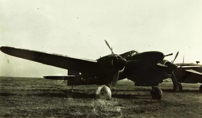 Ki-102A - Toleo la interceptor kwa muda mrefu 37-mm bunduki lakini-204