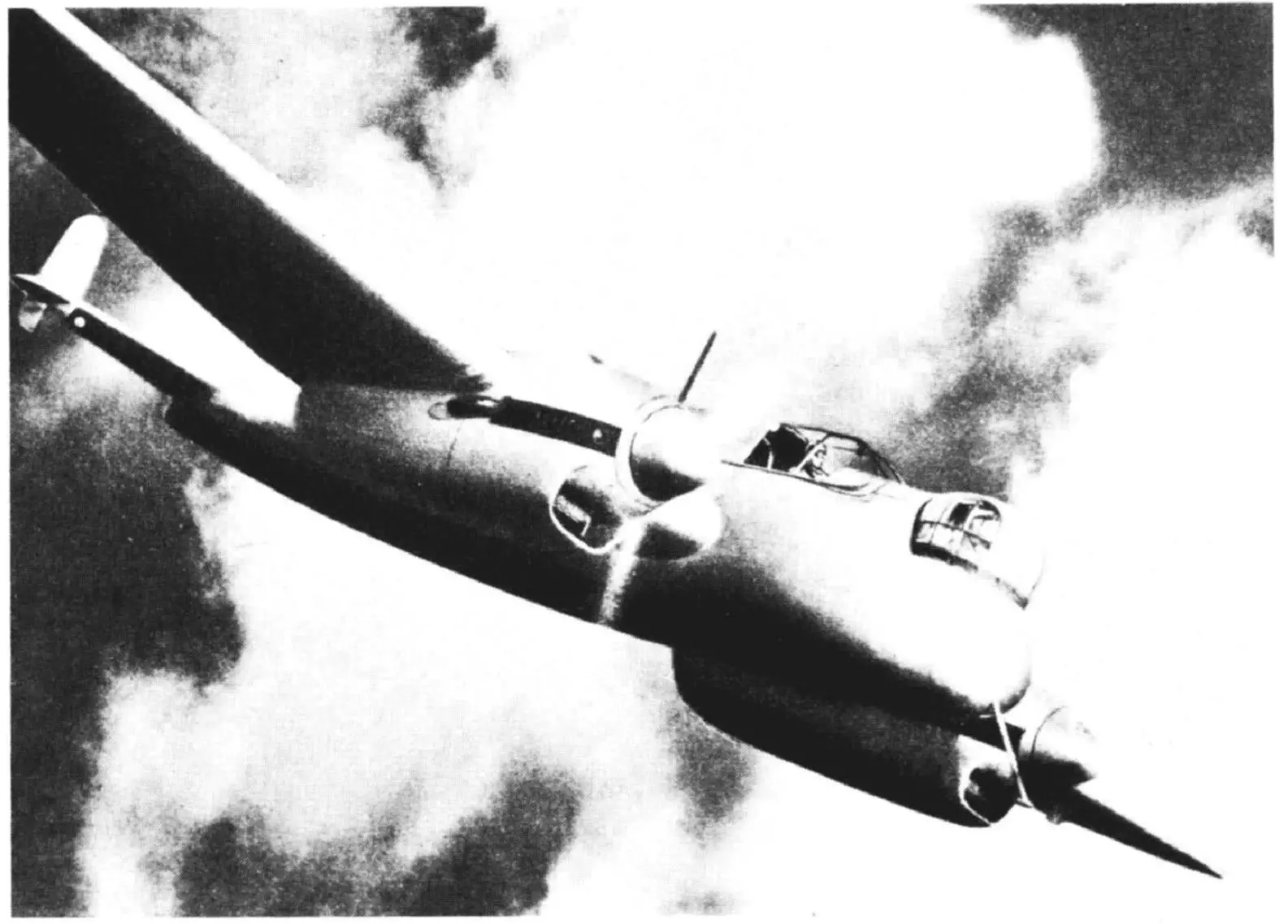 Avioane polivalente cu experiență Henschel Hs 124. Germania