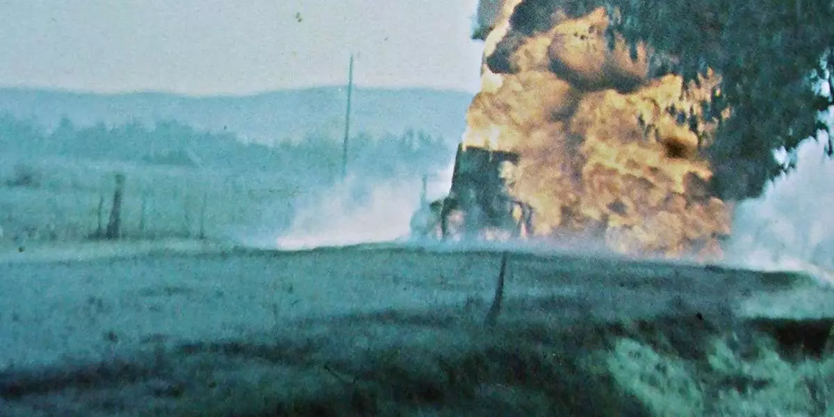 Égő szovjet páncélozott járművek az úton a Radezewow területen