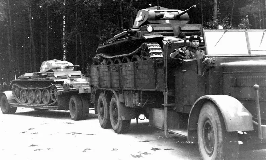 Ātruma PZ.KPFW.II Ausf.II noslēpums: lielākā daļa no tiem tika ņemti uz kravas automašīnām. No Rubberometallic Caterpillars bija jāatsakās, tāpēc viņiem ir parasta šasija. https://yuripasholok.livejournal.com