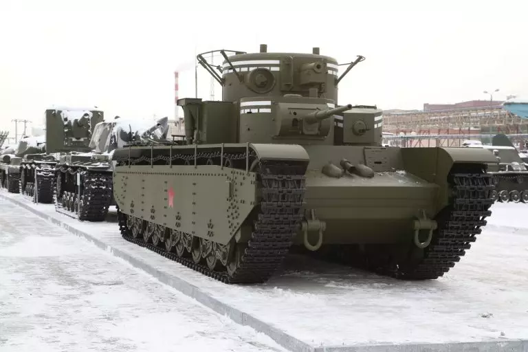 Од голема тежина до лесен или алтернативен резервоар Т-35А