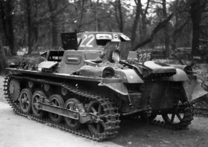 Upgraded pz.kpfw.i Ausf.A met rook granaatwerpers - Partzerwaff eerstgeborene | Militaire historische portal Warspot.ru