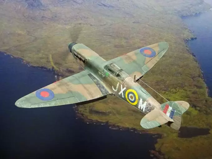 Britaj hirundoj. Alternativa Avro 675 Swallow Fighters. Unuiĝinta Reĝlando