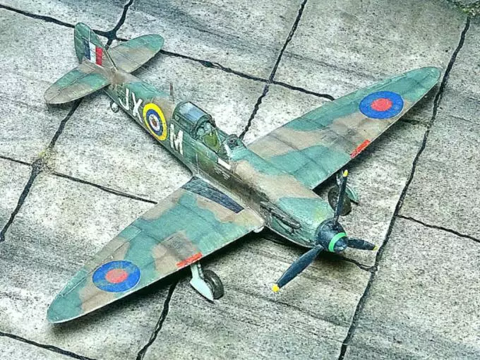 Britaj hirundoj. Alternativa Avro 675 Swallow Fighters. Unuiĝinta Reĝlando