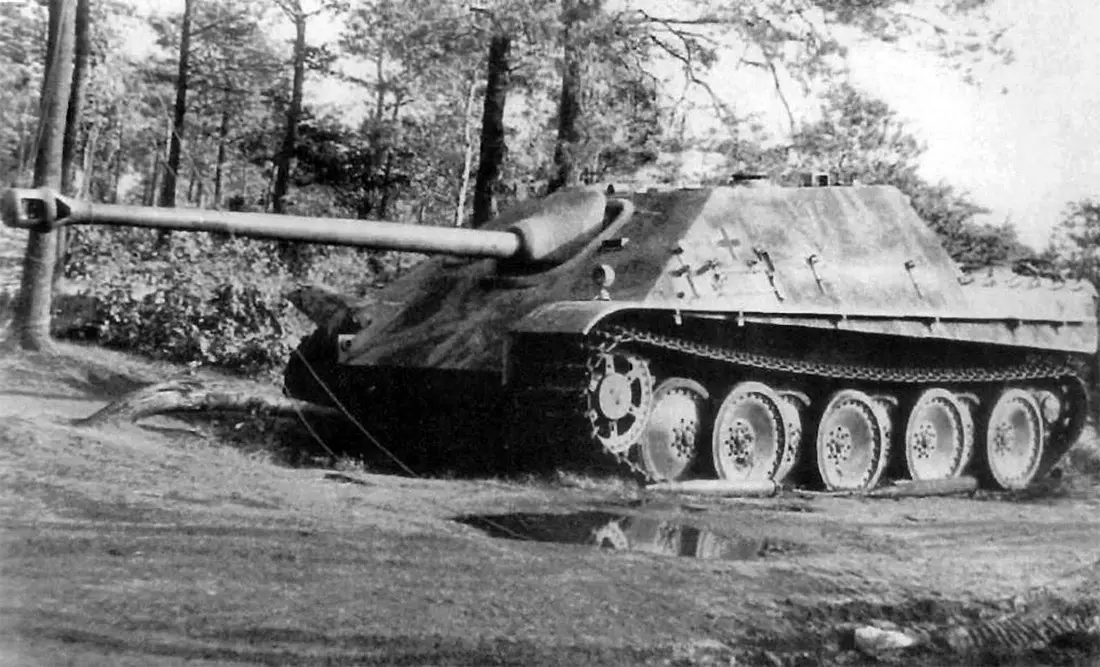 אחד הרכבים שהיו חלק מחטיבת משחתות הטנקים 559, אוקטובר 1944