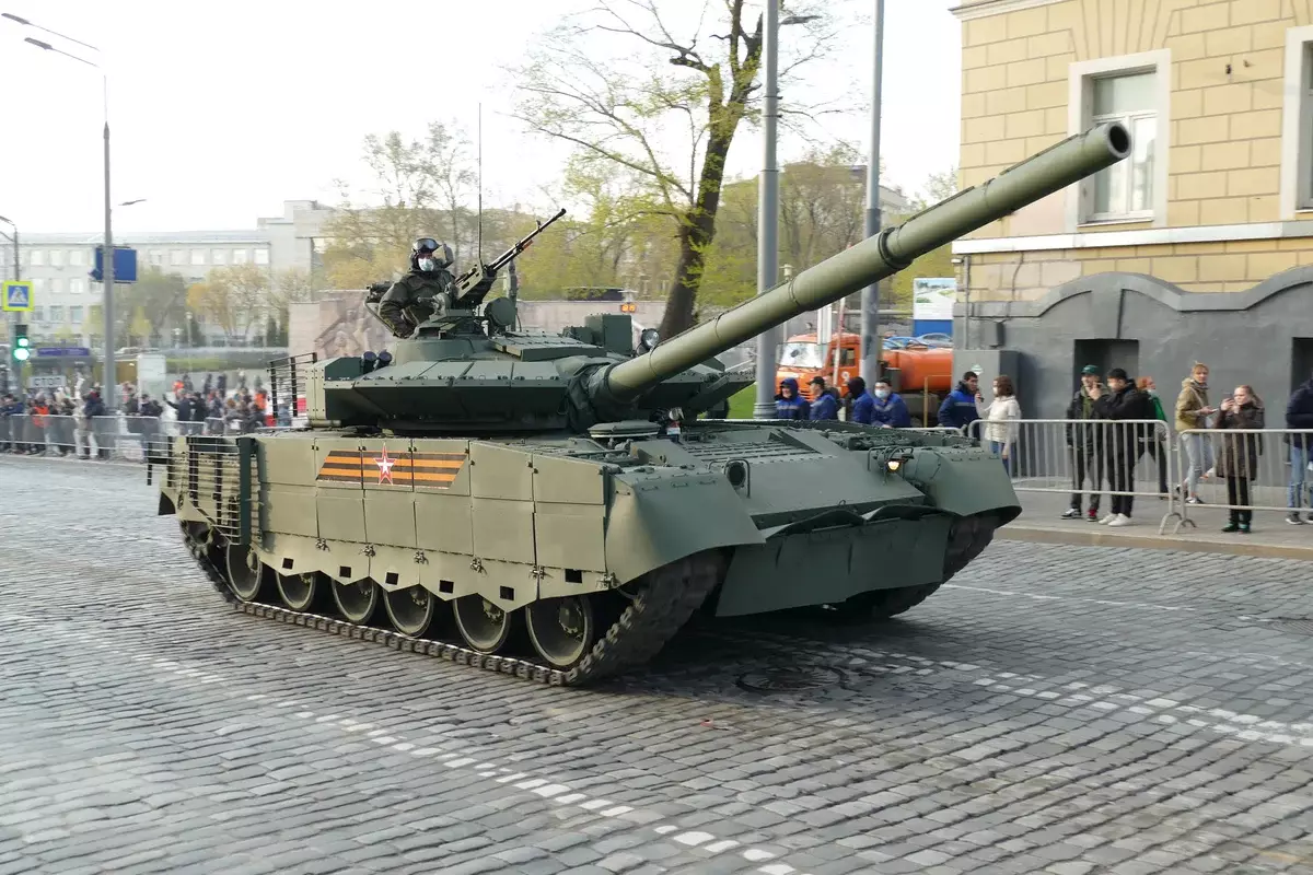 गत वर्षको नयाँ उत्पादनहरू मध्ये एक - मुख्य ट्या tank ्क टी -22bvm