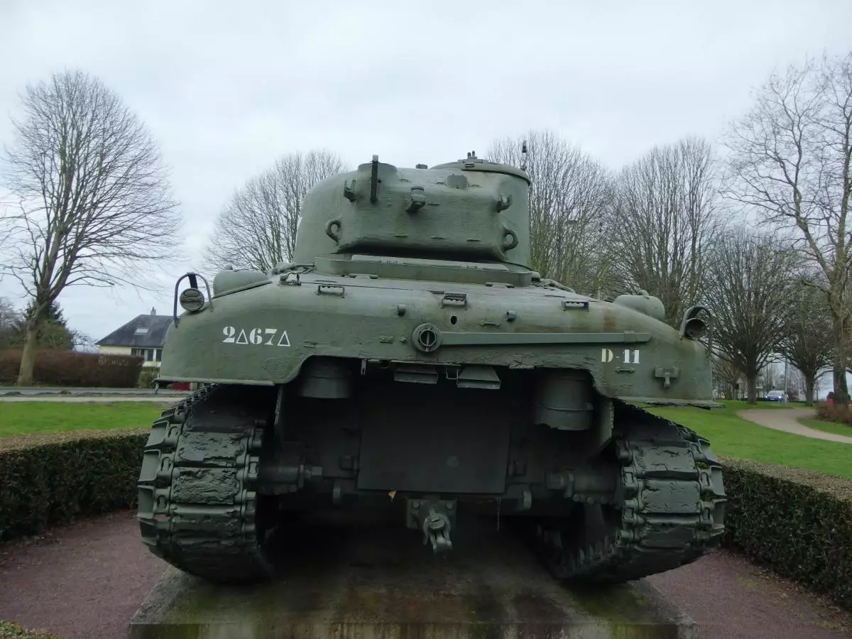 Modernization in English or American tank with English gun 33036_2