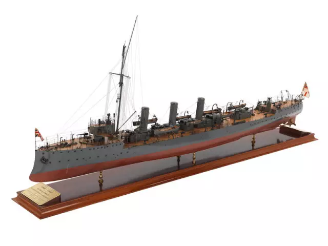 Lumo HMS Type Cruiser