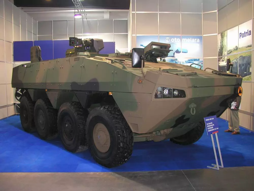 Fin tekerlekli zırhlı evrensel modüler araçlar Patria AMV