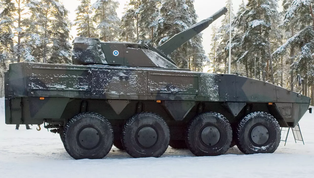 AMOS mortier systeem op it Finske leger's Patria AMV -chassis