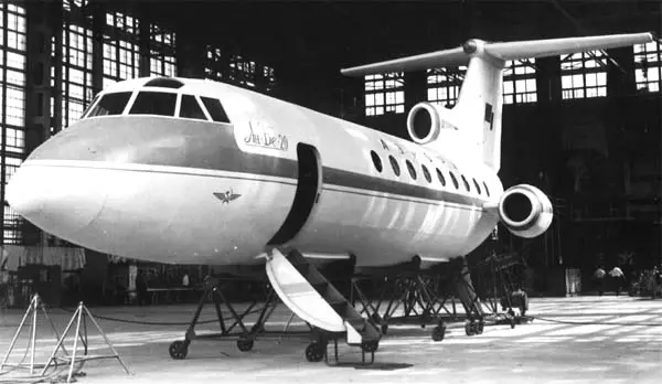 O proxecto da aeronave de pasaxeiros máis próximos AN-BE-20. A URSS.