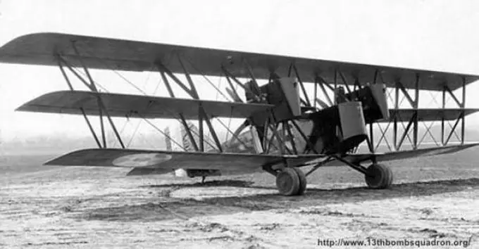 Lub dav hlau tua rog Boeing Qauv 10 (GA-1, GA-2). Tebchaws Asmeskas