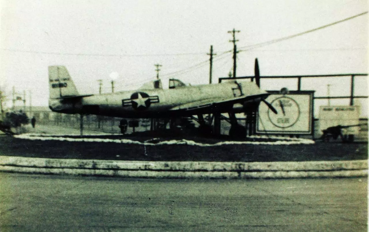 Nakajima Ki-115 Tsurugi spesialangrepsfly (中 島 キ 115 剣). Japan