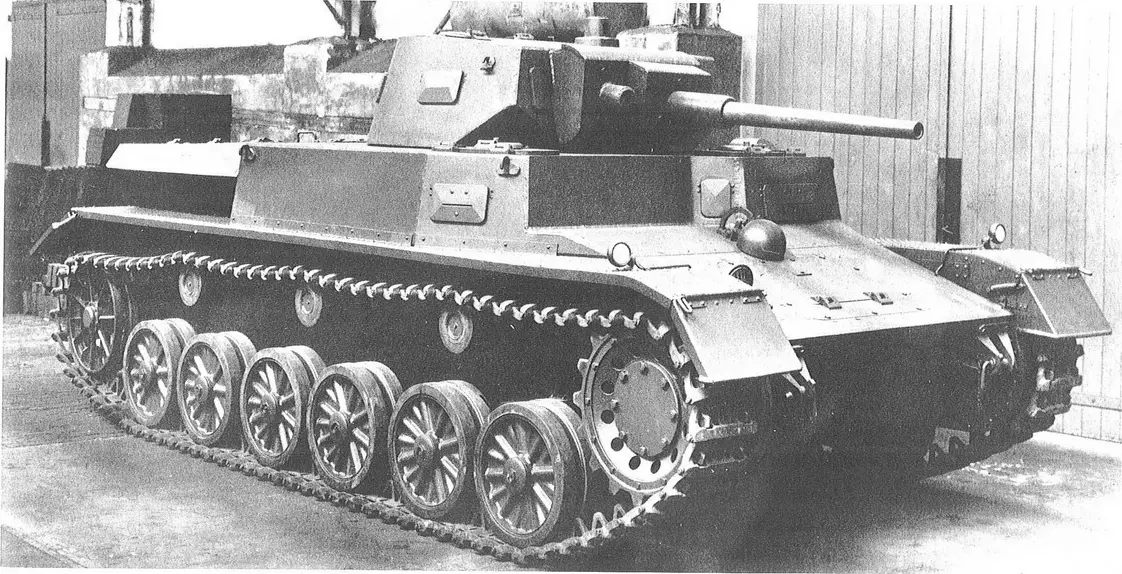 Yuri Pasholok. Export Medium Tank från Krupp