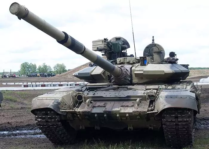 Den Haaptkampf Tank vu Russland ass den T-90.