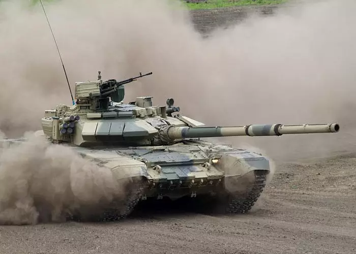Kev sib ntaus sib tua loj Tank ntawm Russia - T-90.