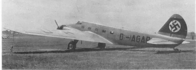 جرمنی میں تجربہ کیا. مسافر طیارے بوئنگ 247.