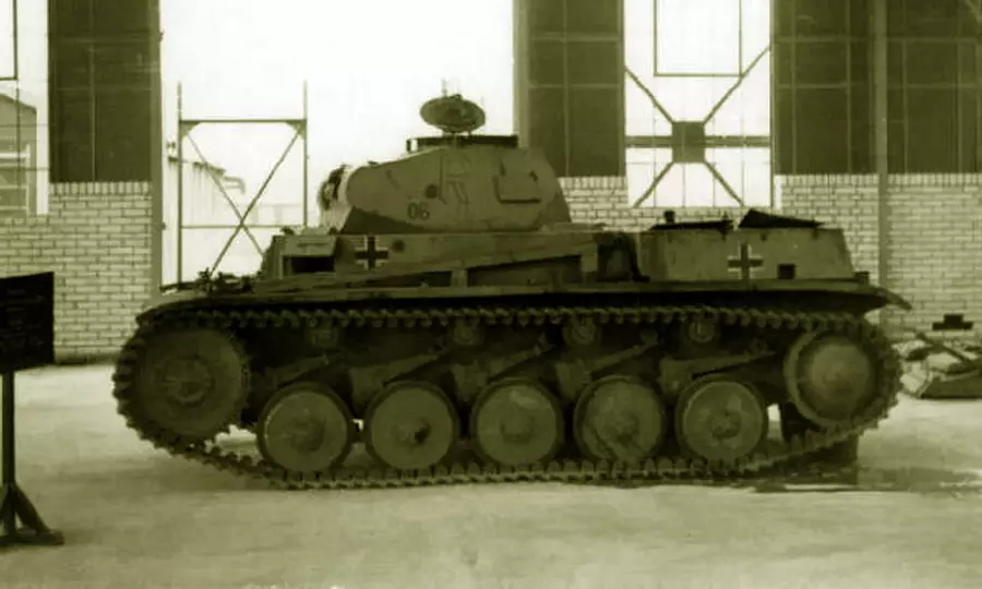 ग्रेट ब्रिटेन मा परीक्षण मा कब्जा Pz.Kpfw.II Ausf.C