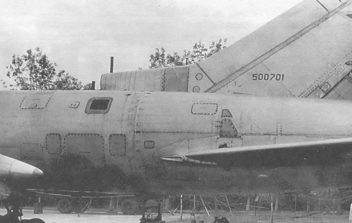 Heckrumpf Tu-128