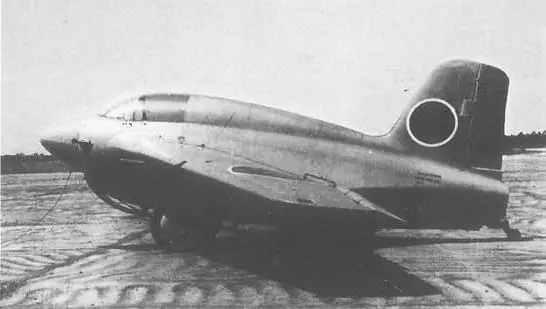 Tapasztalt rakétaszerző Mitsubishi J8M Syusui (三菱 J8M 秋秋). Japán