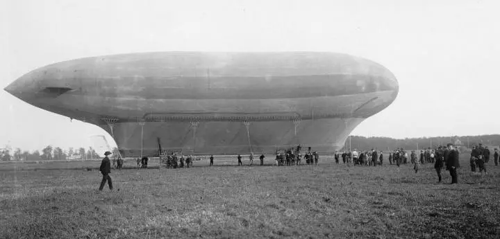 Pirmieji Rusijos Airsholes 1904-1914 m.