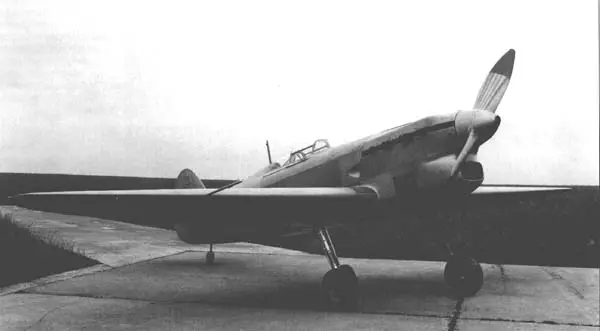 Czechoslovak Fighters B-35 le av-135