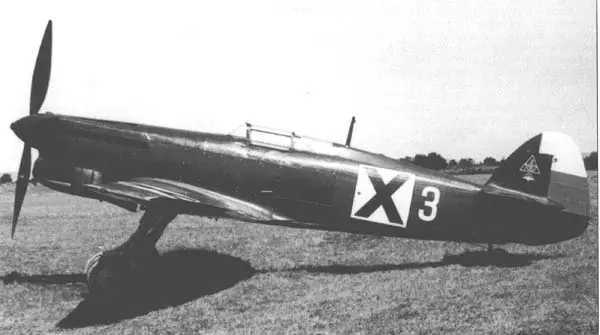 Wapiganaji wa Czechoslovak B-35 na AV-135.