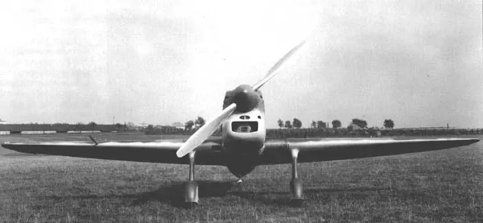 Czechoslovak Fighters B-35 le av-135