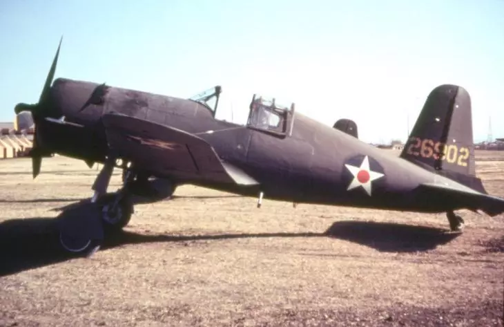 Vanguard jäi takavartioon. Vultee P-66 Vanguard -hävittäjän historia. Yhdysvallat 37211_15