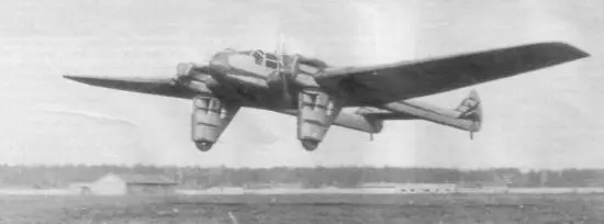 Podążając za "uniwersalnym skrzydłem". Wielofunkcyjny samolot transportowy G-37. ZSRR.