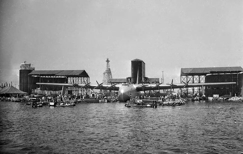 Wat in gans! Super Swiere Flying Boat Hughes H-4 (HFB-1) Hercules. USA