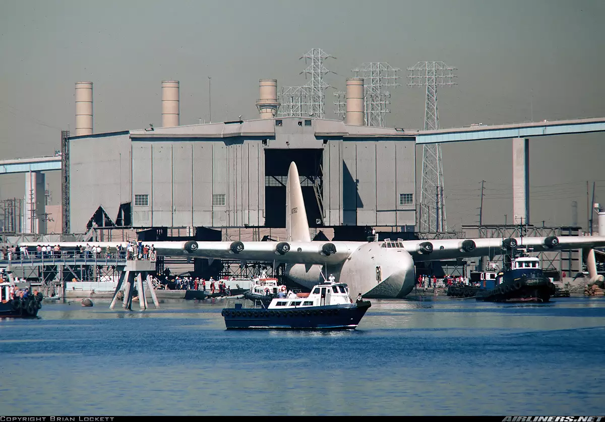 Wat in gans! Super Swiere Flying Boat Hughes H-4 (HFB-1) Hercules. USA