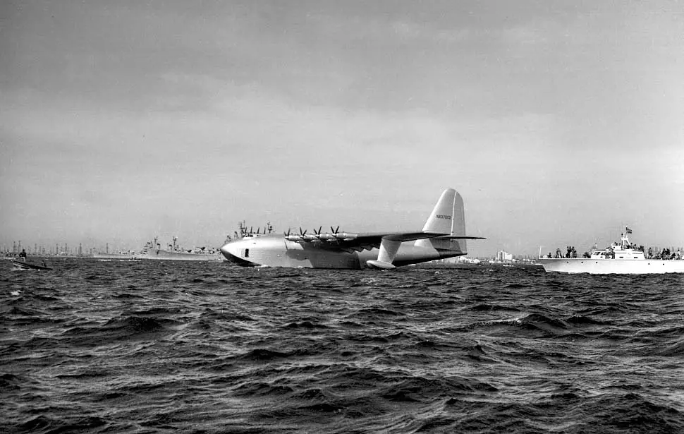 Wat in gans! Super Swiere Flying Boat Hughes H-4 (HFB-1) Hercules. USA