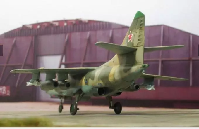 Pesawat serangan alternatif Yak-35D. USSR