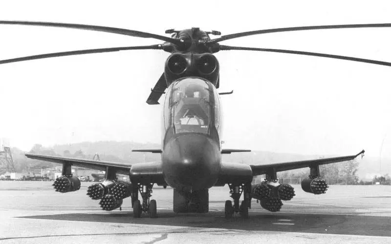 תנין בסגנון אמריקאי. מסוק תקיפה מנוסה Sikorsky S-67 Blackhawk. ארה