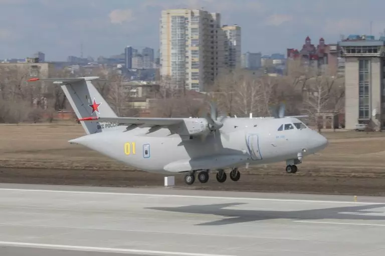 Wat is het nieuwste Russische militaire transportvliegtuigen IL-112B