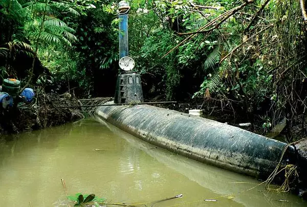 Artesáns para todas as escotillas. Os submarinos caseiros máis famosos