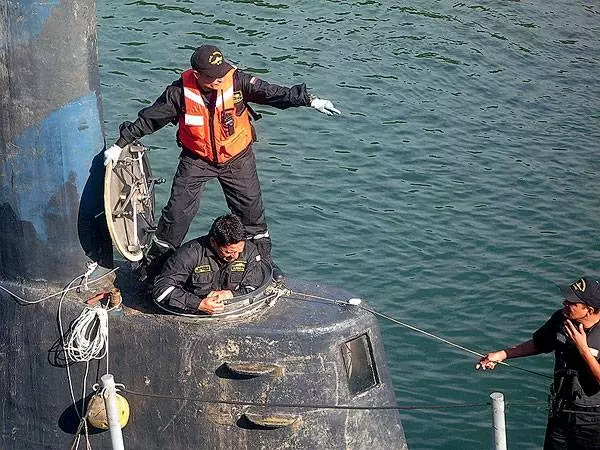 Artesáns para todas as escotillas. Os submarinos caseiros máis famosos