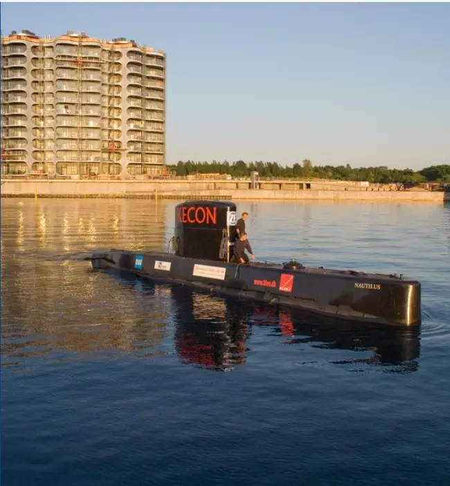 Τεχνίτες για όλες τις καταπακτές. Τα πιο διάσημα σπιτικά υποβρύχια