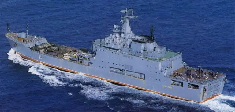 2000 मा युएसएसआरको नौसेना हुन सक्छ