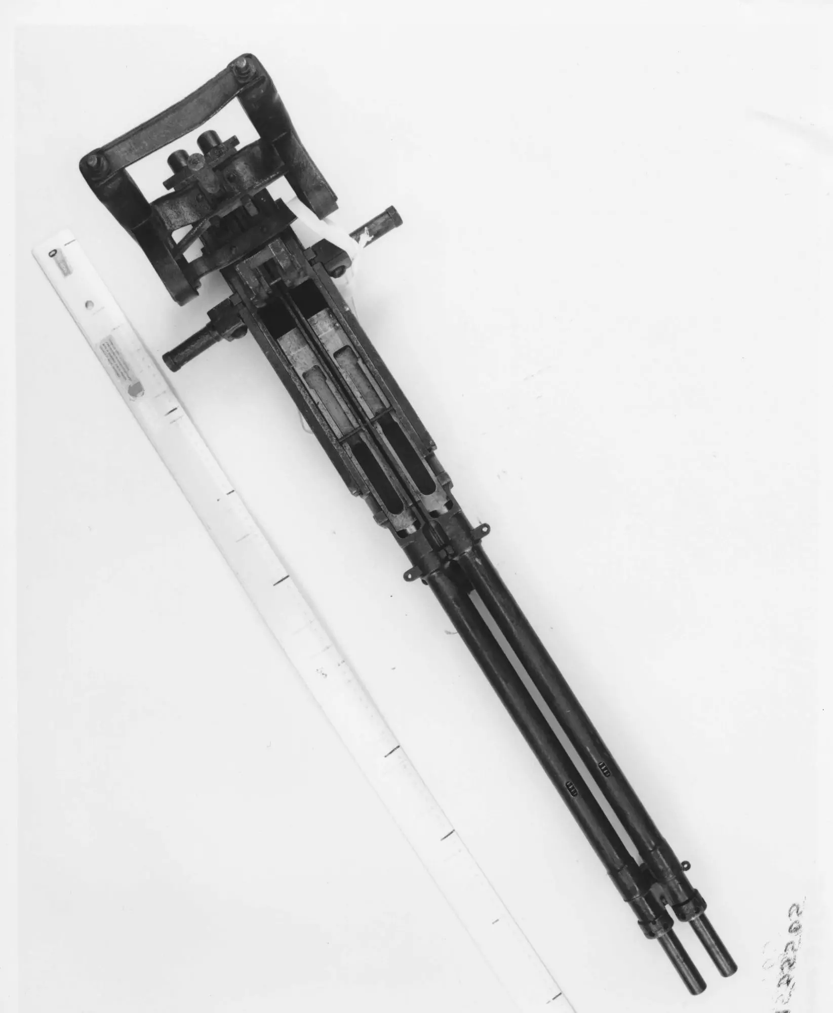 Жапон армиясының авиациясының турлетка пистолеті «100 типті» (TE-3)