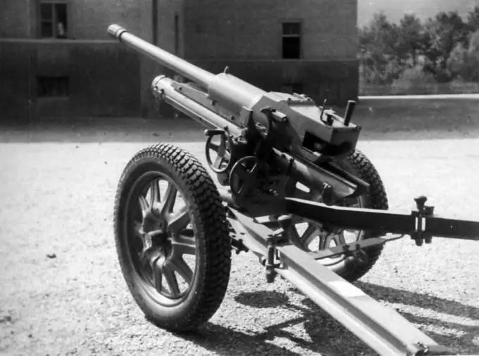 47-mm anti-tank anti-tank (këmbësorisë) Bohler M35, i cili ishte planifikuar të përdoret si armë kryesore e Lagos