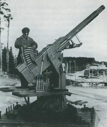 Bofors 25mm LvAkan M / 32; 40mm LvAkan M / 36