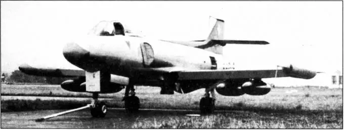 Nasinati ang mga fighter-bombers nga FFA P-16 Düsenstorch. Switzerland Bahin 4