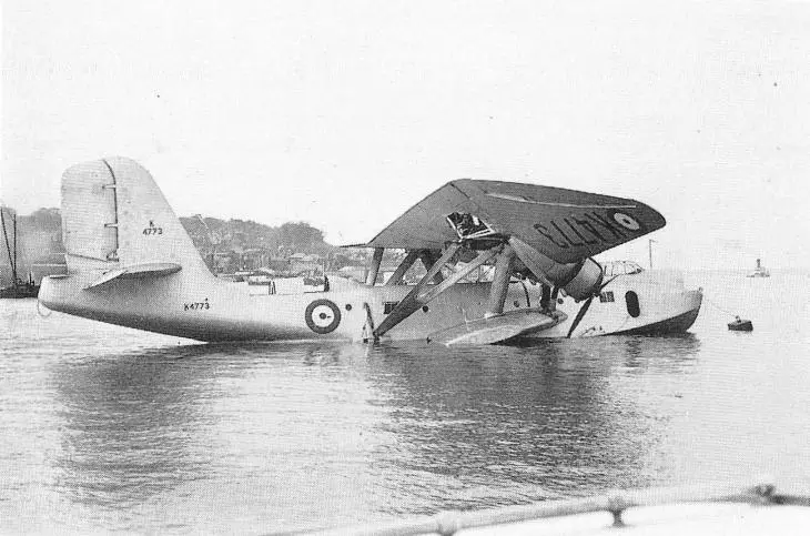 Patrôl profiadol yn hedfan cwch Saunders-Roe A.33. Y Deyrnas Unedig