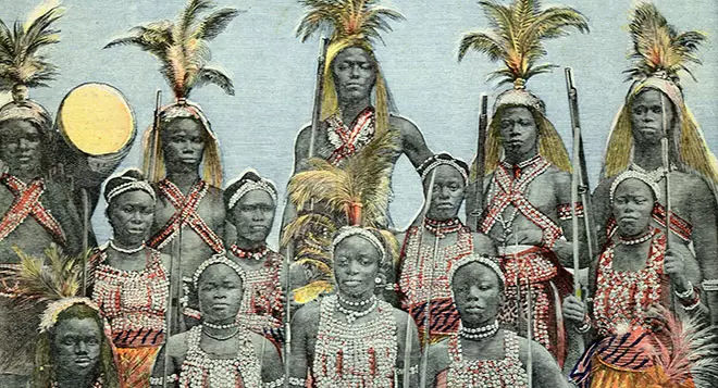 15 chokwadi nezveDahomey Amazons - vakadzi vane hutsinye vakadzi mune nhoroondo