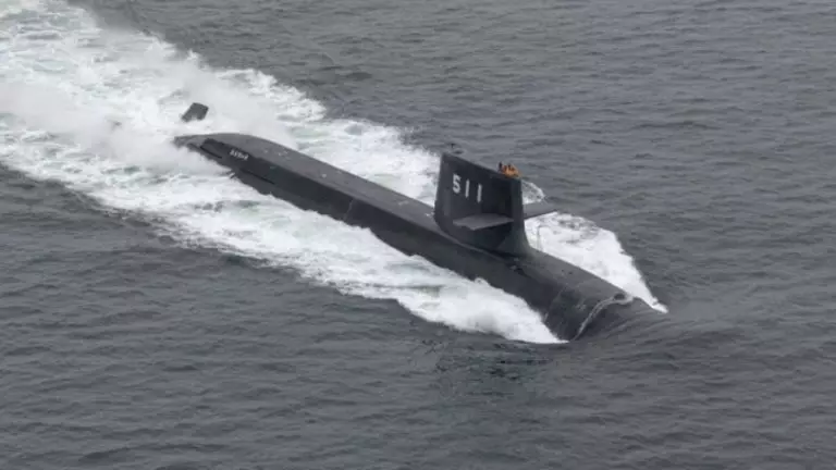 Ano ang unang submarines sa mga baterya ng lithium-ion