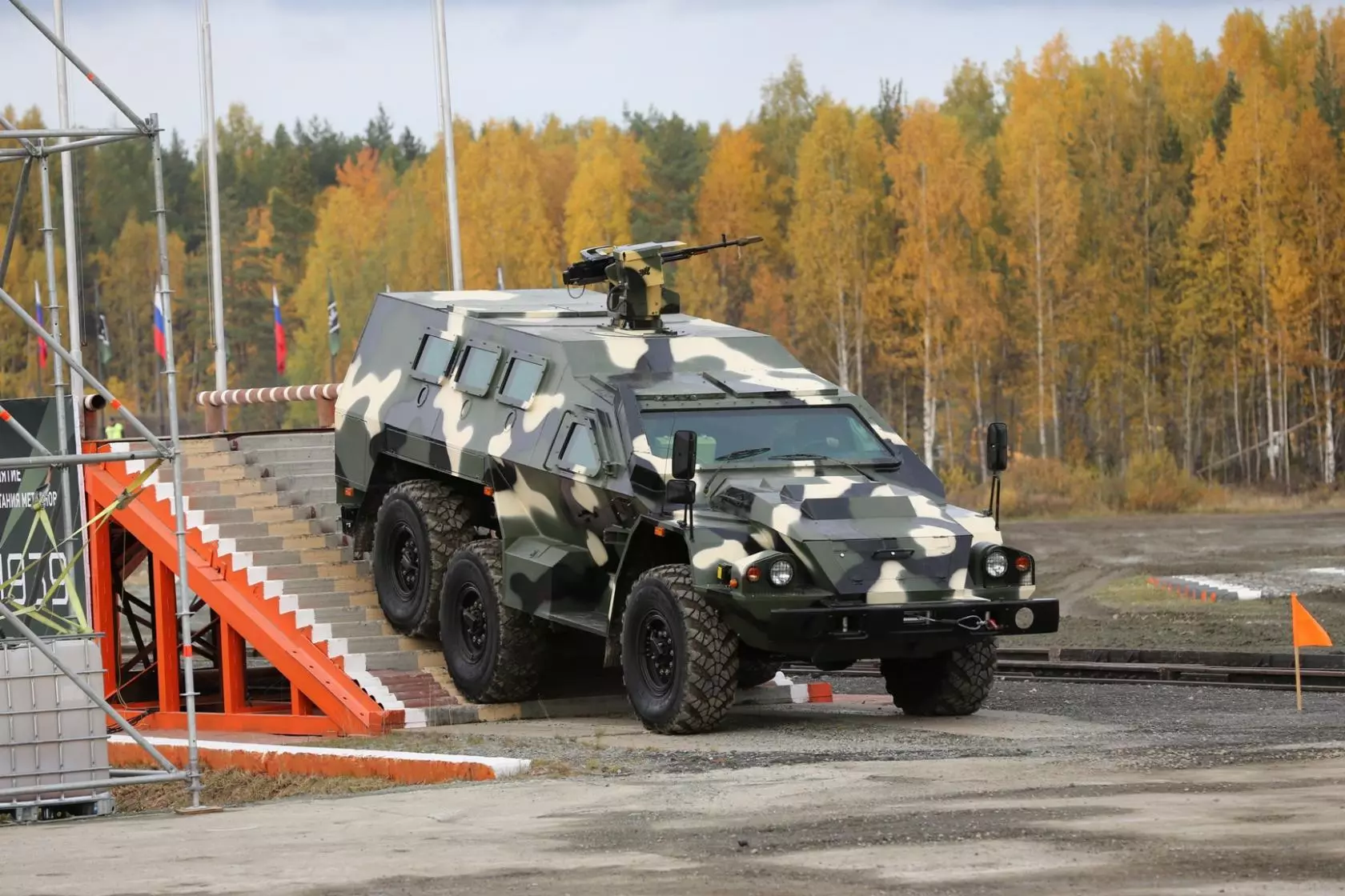 BTR-152 же BTUAT брондолгон унааны кайтаруу