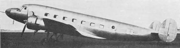 Pesawat penumpang berpengalaman P.Z.L.44 Wicher. Polandia