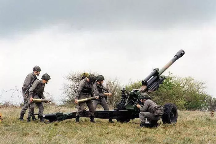 Lumière de 105 mm gaubita LG-1. La France